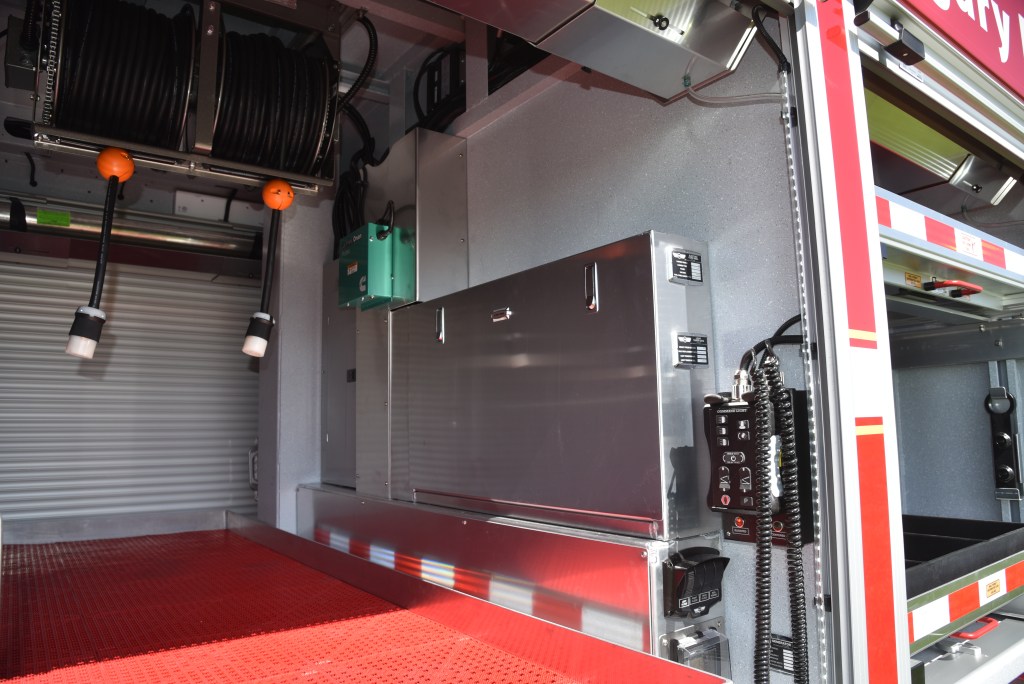 Calgary, AB Fire Department Heavy Rescue - Absolute Rescue