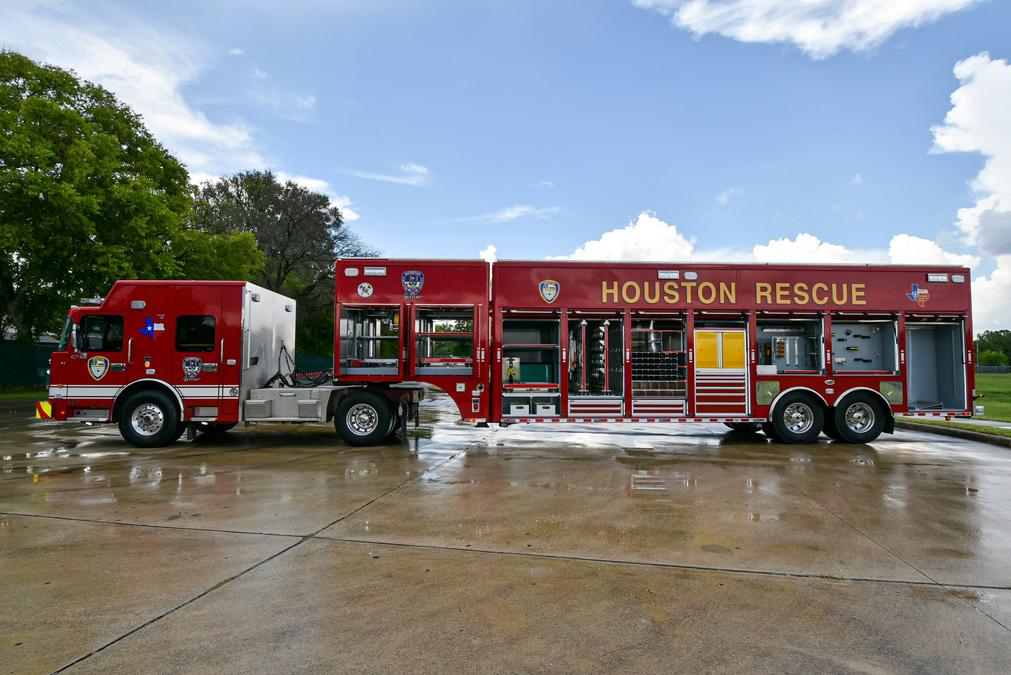 Tractor Trailer in a house with occupants trapped - Absolute Rescue